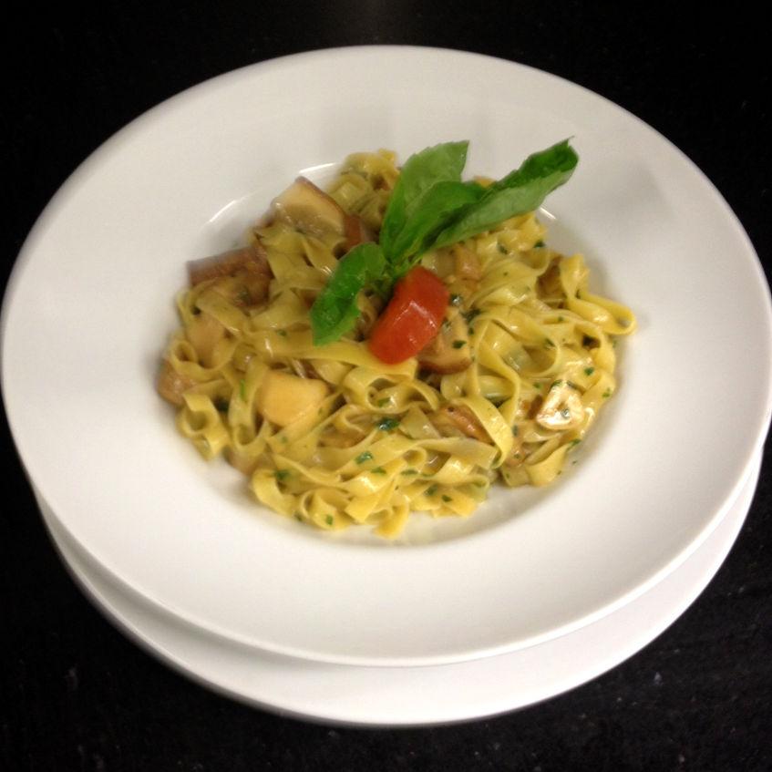 Tagliatelle aux cèpes de Bordeaux à la crème | La Fontana d'Aldo e Tino